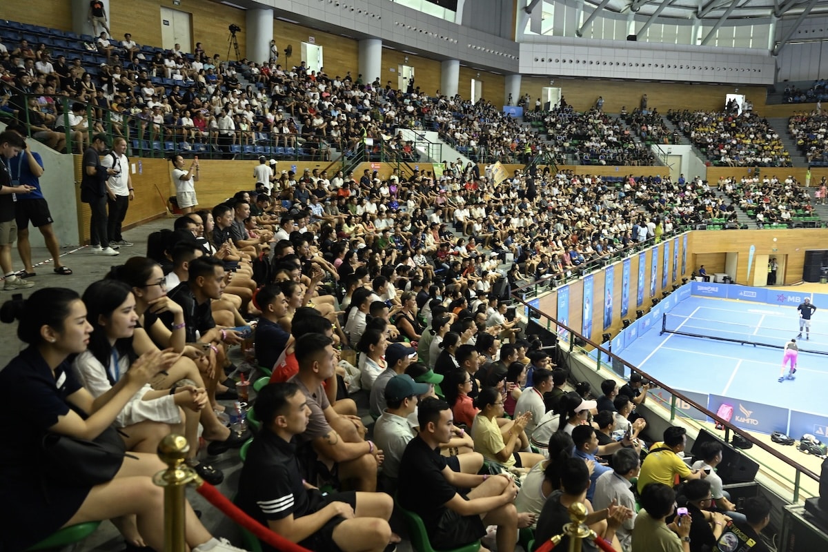 World Record Crowd Witnesses Blockbuster Championship Saturday in ...